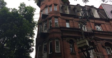 La Casa De Las Brujas Historias De Fantasmas En Un Edificio De