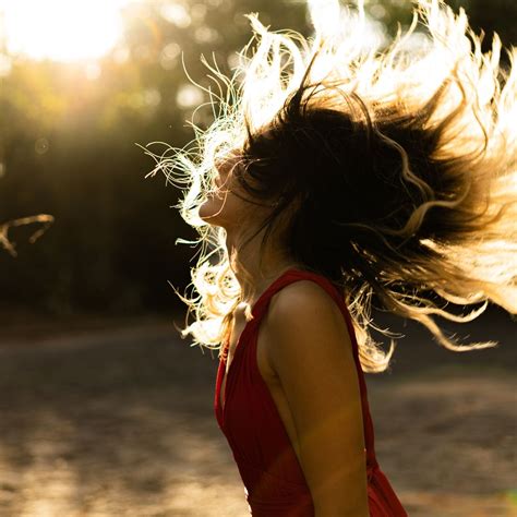 À Vos Cheveux Comment Protéger Vos Cheveux Du Soleil Omads