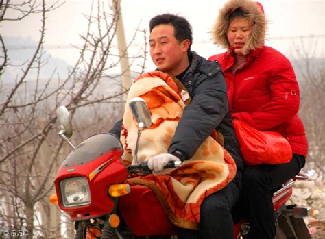 图集：初二回娘家，闺女姑爷捎来的啥？