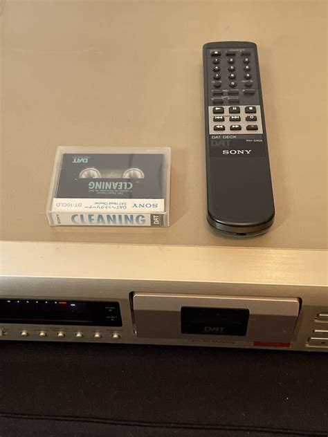 Yahooオークション Sony ソニー Datデッキ Dtc Ze700 動作品 リモコ