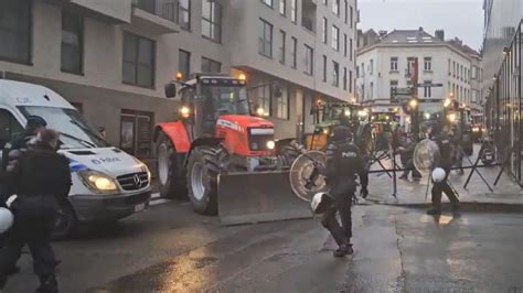Farmers Smash Through Police Barricades And Dump Manure In Protest Over