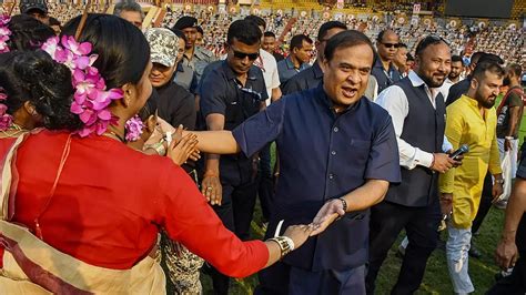 Rongali Bihu Festival Over 11000 Bihu Dancers Perform In An Attempt