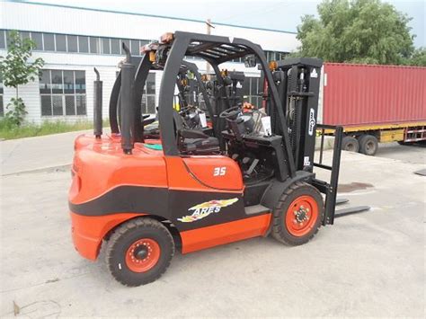 China Cheap Double Wheel Hydraulic Diesel Forklift 3500kg Manufacturers