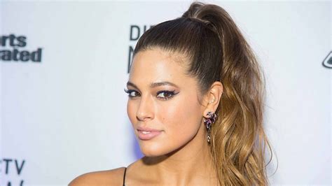 Ashley Graham Bares All In Steamy Mirror Selfie