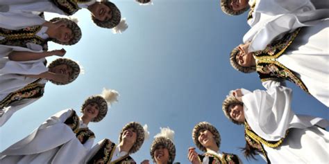 Η σχολή του σεξ Διδάσκει «σεξουαλική φαντασία και «παίζοντας το φλάουτο και σπάει τα ταμπού