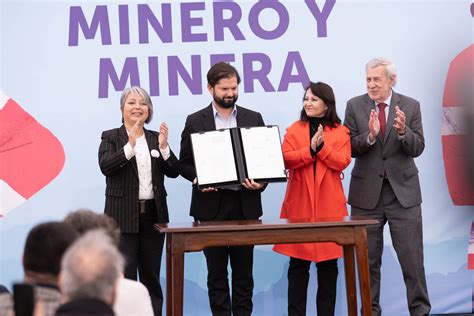 Ministerio De Minería