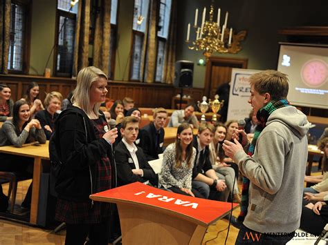 Debatteam Winkler Prins Via Wildcard Toch Naar Landelijke Achtste