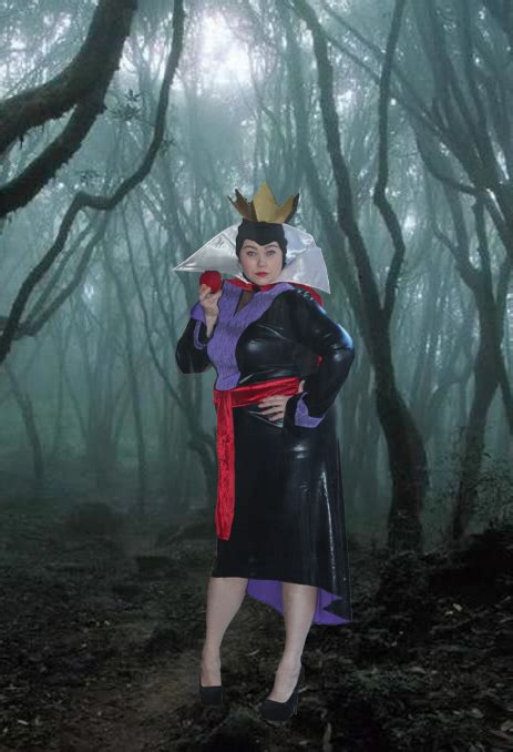 Who Is The Fairest Of Them All My Evil Queen Plus Size Halloween Costume