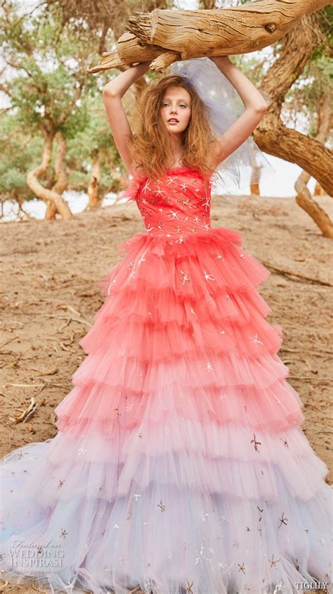 Red Colored Wedding Dresses