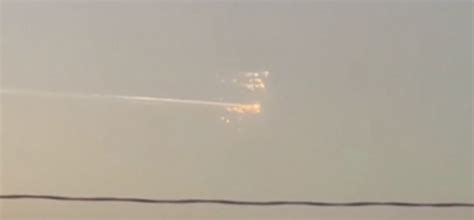 Watch Moment Elon Musks Spacex Rocket Explodes In Test Flight And