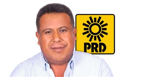 Fernando Baltazar Monzalvo Candidato En Mineral Del Chico Golpea Y