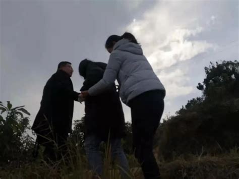 【学习张桂梅精神】这个春节，张桂梅依然在家访澎湃号·政务澎湃新闻 The Paper