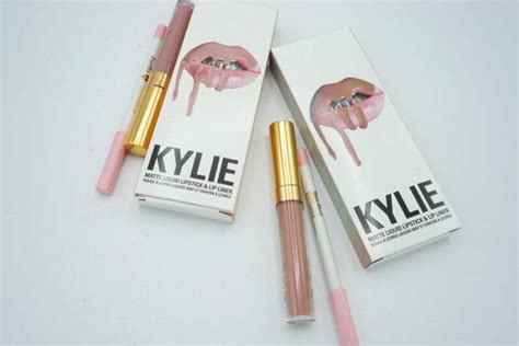 Makeup Forever Anywhere Caffeine Lip Liner Is The Perfect Nude