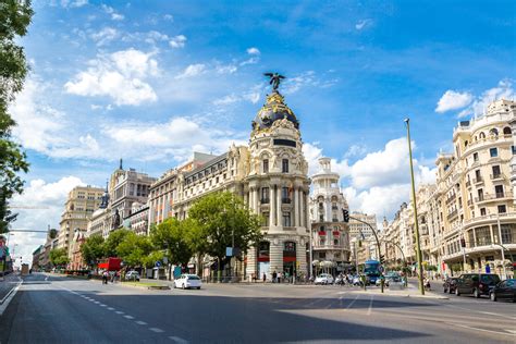El Edificio Metrópolis La Cúpula Más Fotografiada De Madrid Mi Viaje