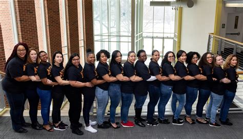 Latinas Promoviendo Comunidadlambda Pi Chi Sorority Inc Pi Xi