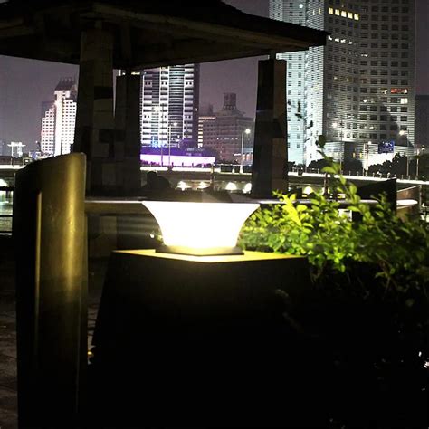 24 светодиода супер яркий круглый Солнечный столб лампа сад освещение Настенный дверной столб