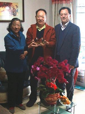 校领导向李玉书徐湘瑜教授祝寿 中央财经大学新闻网