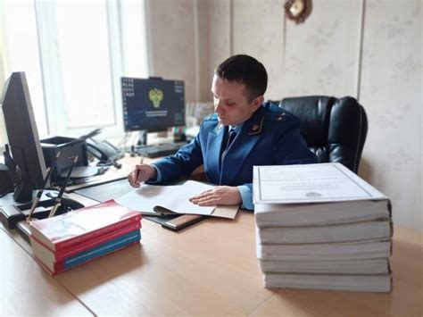 В Брянске горе мать заставляла сына и дочь употреблять наркотики В Брянске перед судом