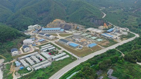 China Constructs The World S Largest Plexiglass Structure For Neutrino