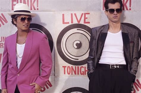 Uptown Funk se torna a 13ª música no mundo a receber certificado de