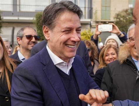 Conte E Le Prove Di Campo Largo Il Pezzo Impertinente