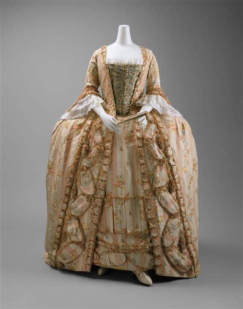 Robe à La Française Metropolitan Museum Of Art Nyc This Robe à La