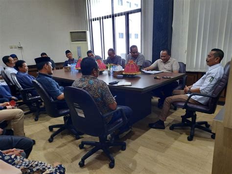 Sekda Sinjai Pimpin Rapat Persiapan Peringatan Hari Bumi 2024 Klikkiri Co
