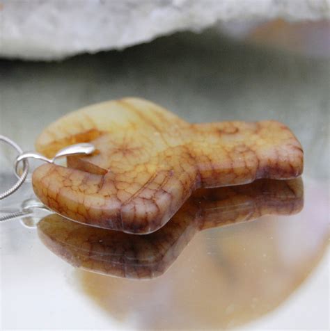 Медальон от жадеит Голям рак Полускъпоценни минерали Кристина Арт бижута от естествени