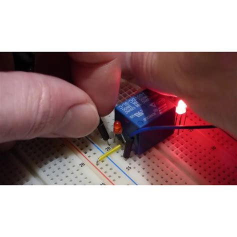 Relé SRD 05VDC SL C 5V Arduino e Cia
