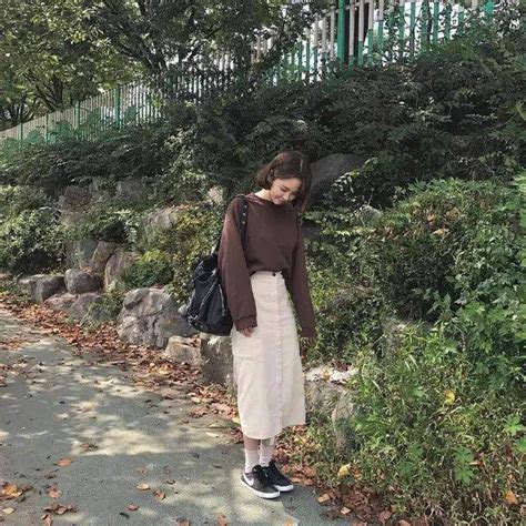 寬鬆襯衫女上衣怎麼搭配才更減齡？看看你就知道了 每日頭條