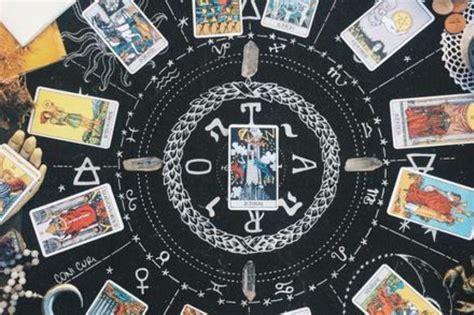 Tarot De Mavé Online Así Le Irá En El Dinero El Amor Y La Salud Esta