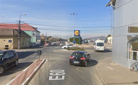 Șoferul Care Rupt De Beat S A Urcat Pe Sensul Giratoriu De La Lidl
