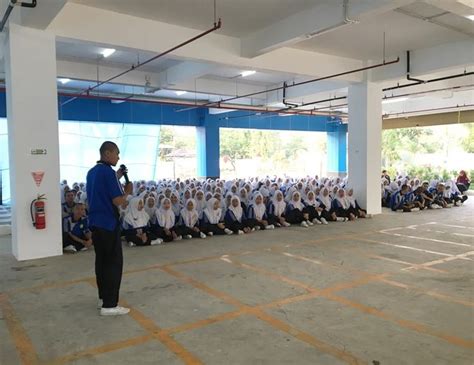 Pembukaan Pengenalan Kehidupan Kampus Mahasiswa Baru PKKMB Tahun Politeknik Kesehatan
