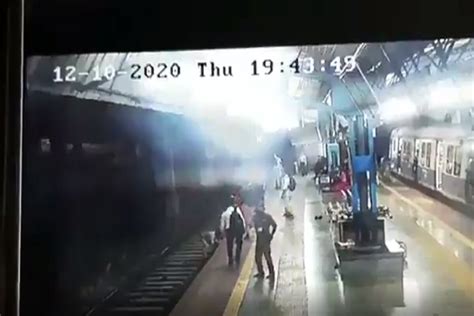 Good Timing Rpf Constable Saves Woman As She Falls On Rail Track In