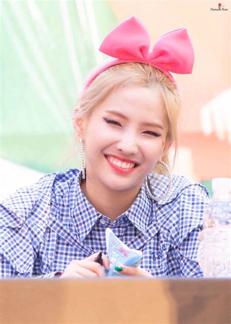 Melted Margarine Adlı Kullanıcının Kpop Gi Dle Panosundaki Pin