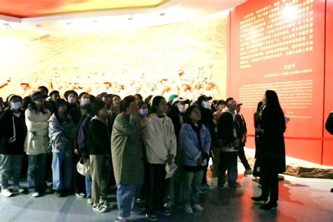 教育学院组织青马学员、党团学骨干参观百万农奴解放纪念馆 师范学院门户系统