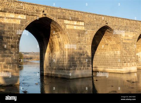 Dicle Bridge Over River Tigris In Diyarbakir Turkey Turkish Dicle
