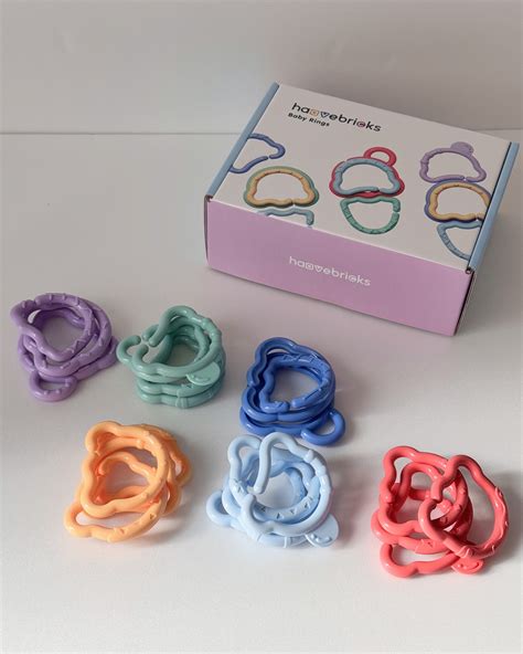 인천새댁 은지 열무맘👶🏻 광고 유아전문 제품 디자이너가 디자인한 귀여운 아이스크림 모양의 베이비링 외출할때 카시트에 달아줬더니 너무 잘 갖고놀아요♥️ 고리를 잡고