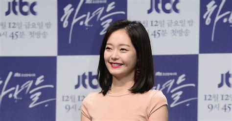 포토 전소민 몸매 드러나는 섹시의상