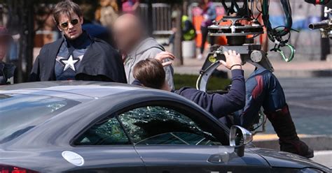 크리스에반스 수염깎고 드디어 촬영시작 3시간만에 대역과 교체