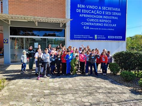 Projeto Conhecendo Schroeder Leva Alunos Da Rede Municipal Em Roteiro