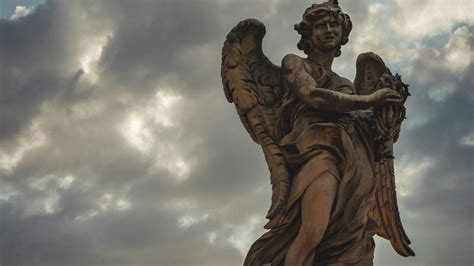 El mensaje del ángel de la guarda para este 8 de abril para Cáncer Leo