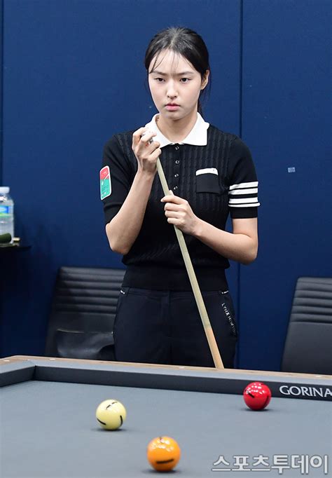 [st포토] 김지연3 뱅크샷을 노려본다
