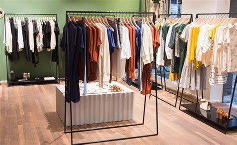 Бэлэн хувцасны зах зээлийн 10 хувийг дотооддоо хангадаг