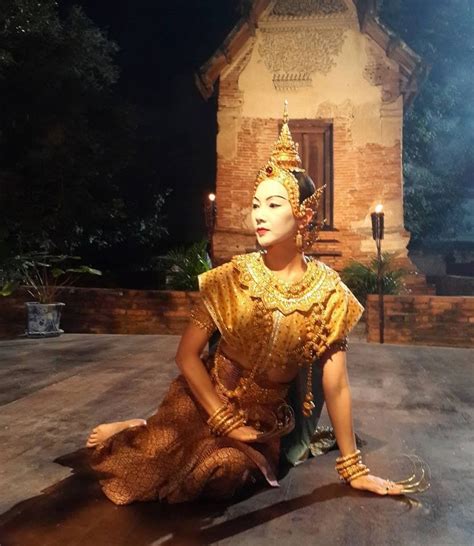 Thai Dress [ชุดนางรำสมัยอยุธยาตอนปลาย สไตล์ไทย