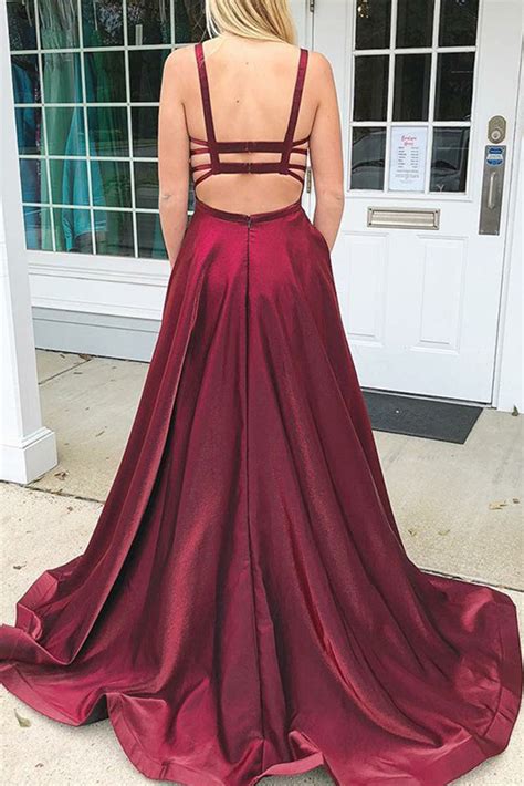 Macloth Straps Scoop Neck Satin Long Prom Dress Burgundy Formal Evenin