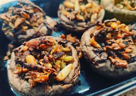 Ricetta Funghi Cremini Ripieni Con Erbe E Frutta Secca Di Daniela