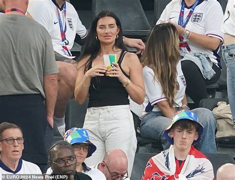 Lauryn Goodman Celebrates Englands Win In The Euro 2024 Semi Final By