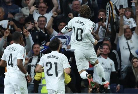 هل فاز ريال مدريد على برشلونة 11 1؟ الحقيقة الكاملة عن المباراة التاريخية
