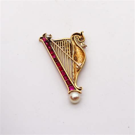French 1890 Art Nouveau Swan Arp Brooch 18Kt Gold With 5 05 Ctw Rubies
